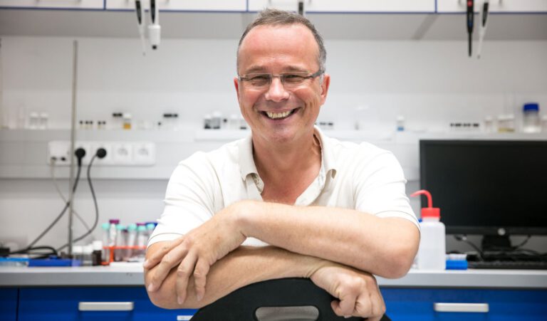 About Martin | The Nanorobots Research Center